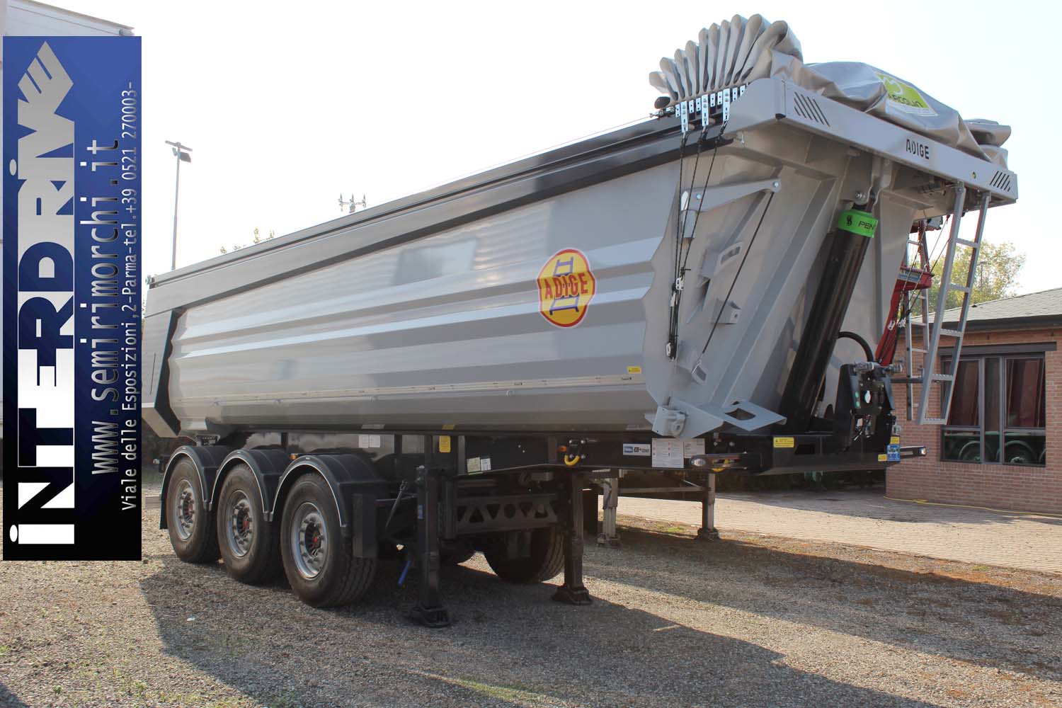 semirimorchio ribaltabile vasca Adige 26 metri cubi nuova